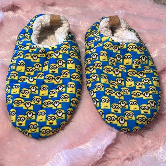 Shoes | Minions Despicable Me Slippers | Poshmark